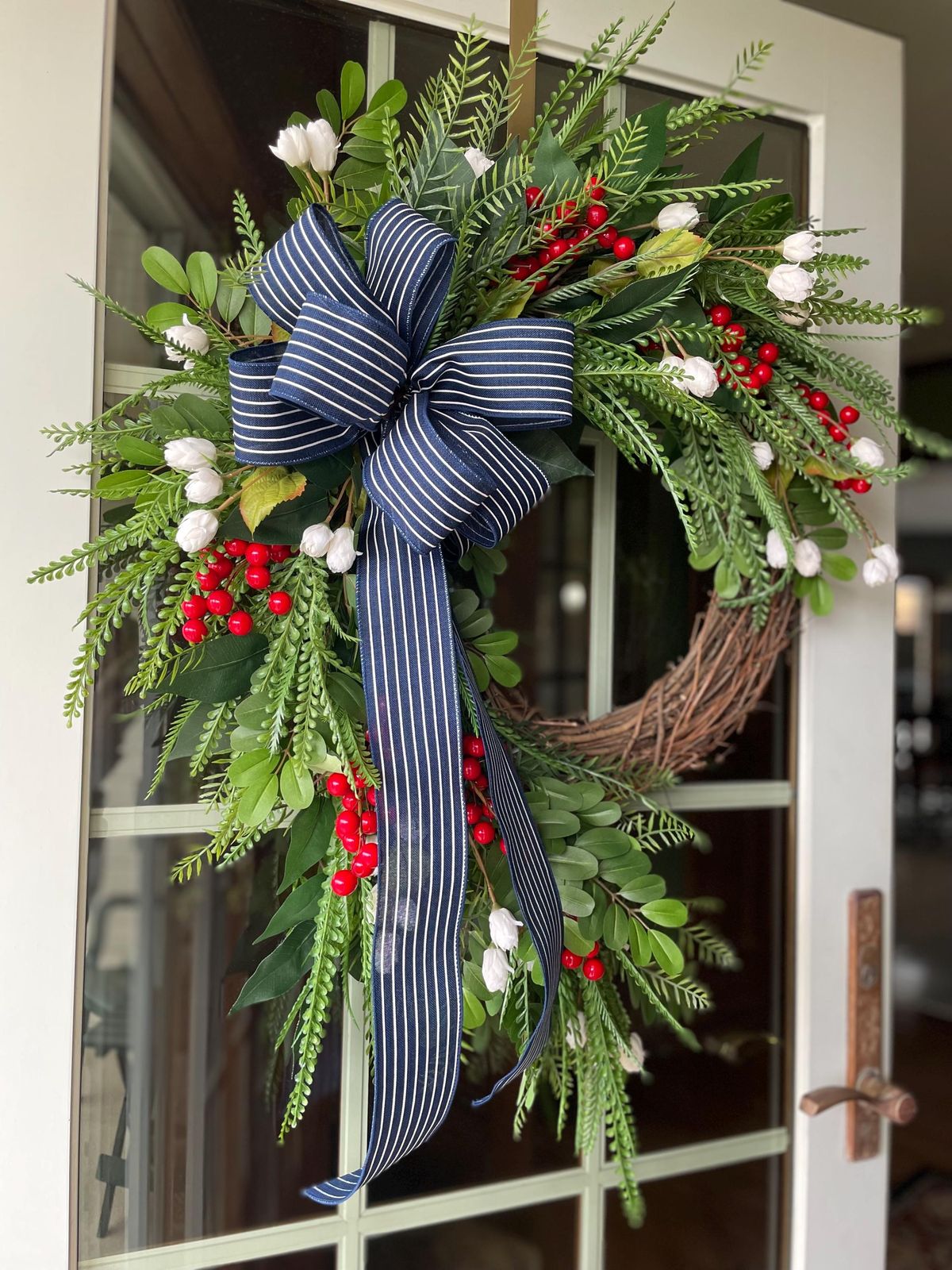 Memorial Day Patriotic Wreath Workshop @ Chelan Ridge Winery